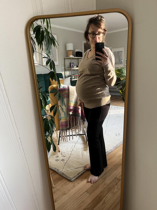 Quince Maternity Collection Review: See What I Tried (and What I Like!)