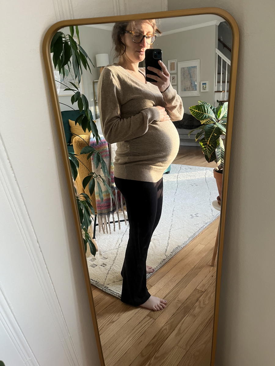 Quince Maternity Collection Review: See What I Tried (and What I Like!)