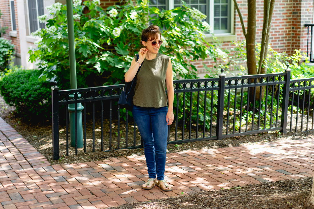 Poshmark Buyer’s Guide: How to Get the Best Deal (And Watch Out For!)