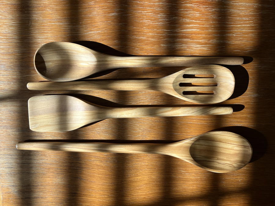 Quince Stainless Steel Cookware Review (and Other Kitchen Accessories!)