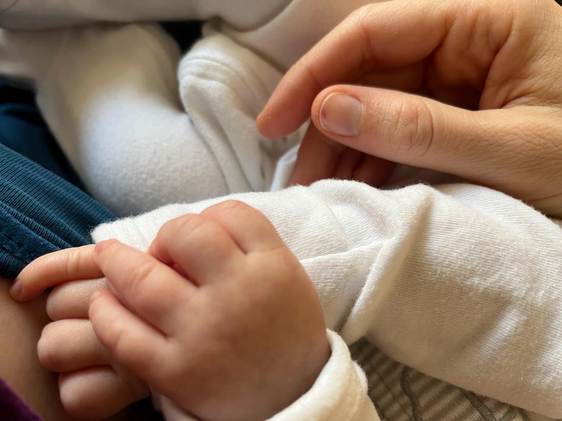 12 Proven Ways to Stay Healthy after Giving Birth (Postpartum Survival)