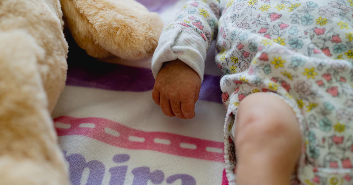 Where Should My Newborn Baby Sleep for the First Few Months?