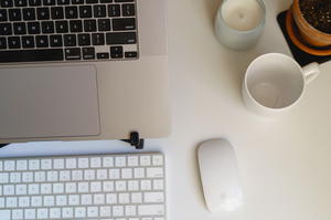 How to Set Up a Home Office in a Small Apartment