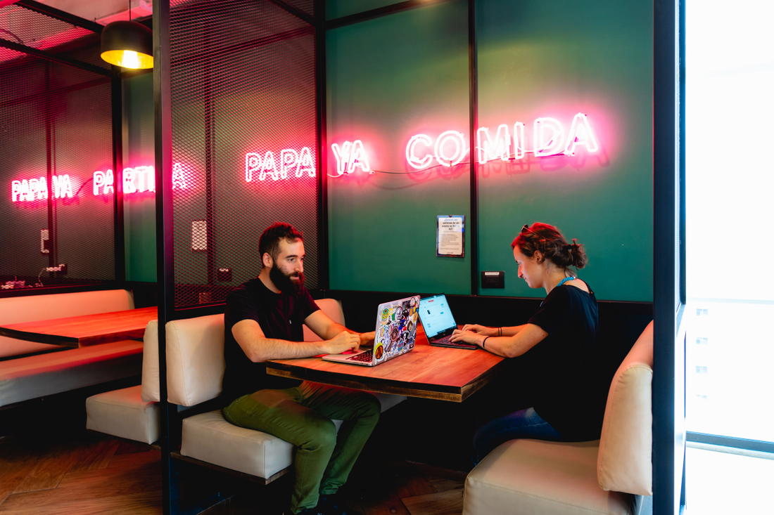 Remote vs Hybrid vs In-Office Work (How to Choose Your Work Style?)