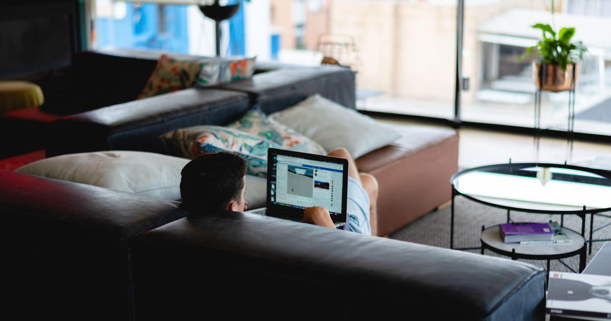 Remote vs Hybrid vs In-Office Work (How to Choose Your Work Style?)