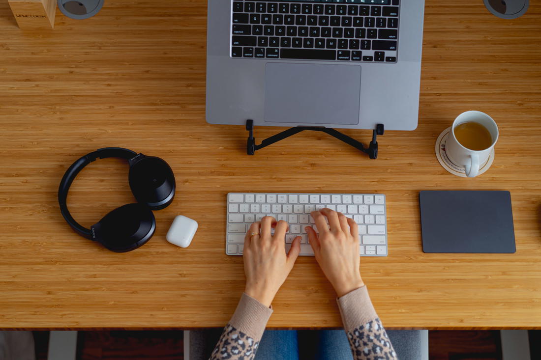 24 Essential Items for a Perfect Work from Home Setup