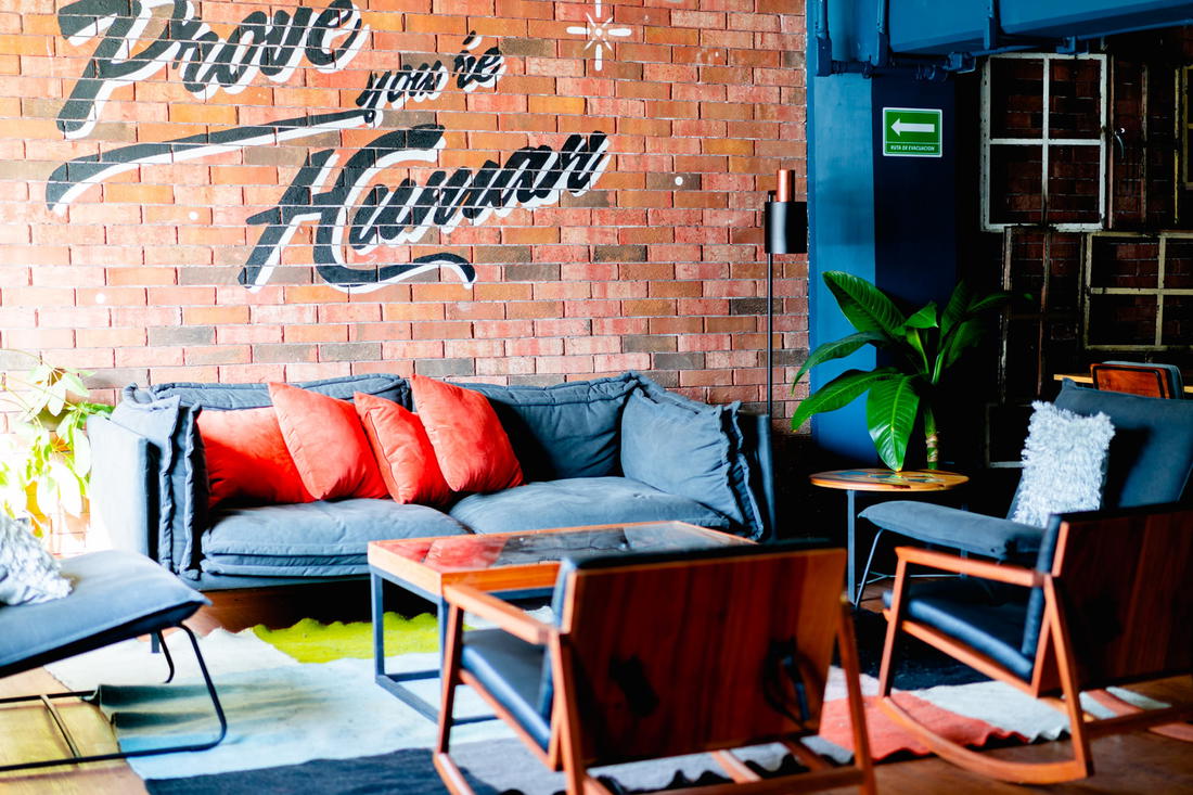 37 Ways to Stay Connected While Working Remotely