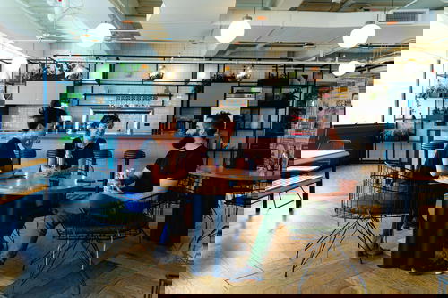 37 Ways to Stay Connected While Working Remotely